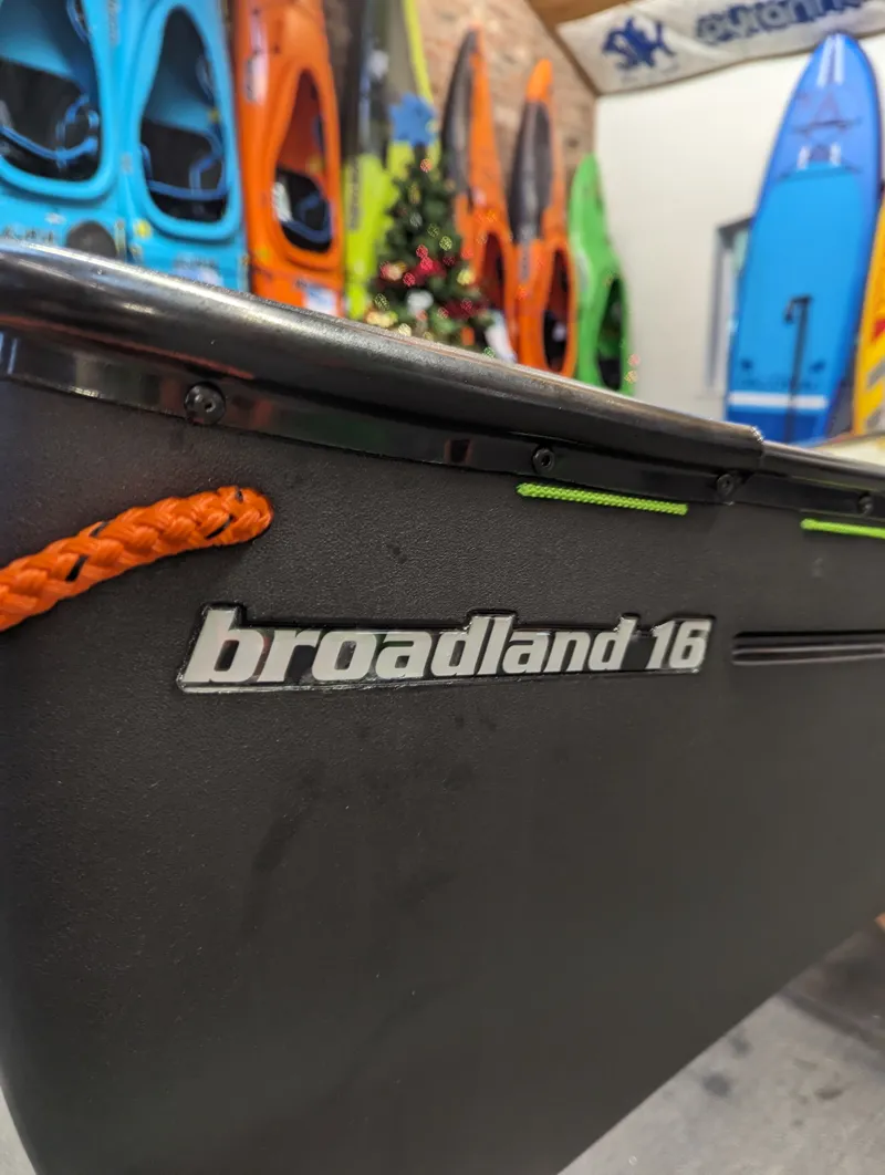Silverbirch Broadland 16 DuraLite Black with Lacing and End Grabs