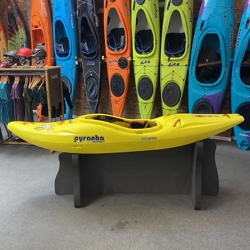 Pyranha Scorch River Running Kayak - Yellow Medium EX DEMO
