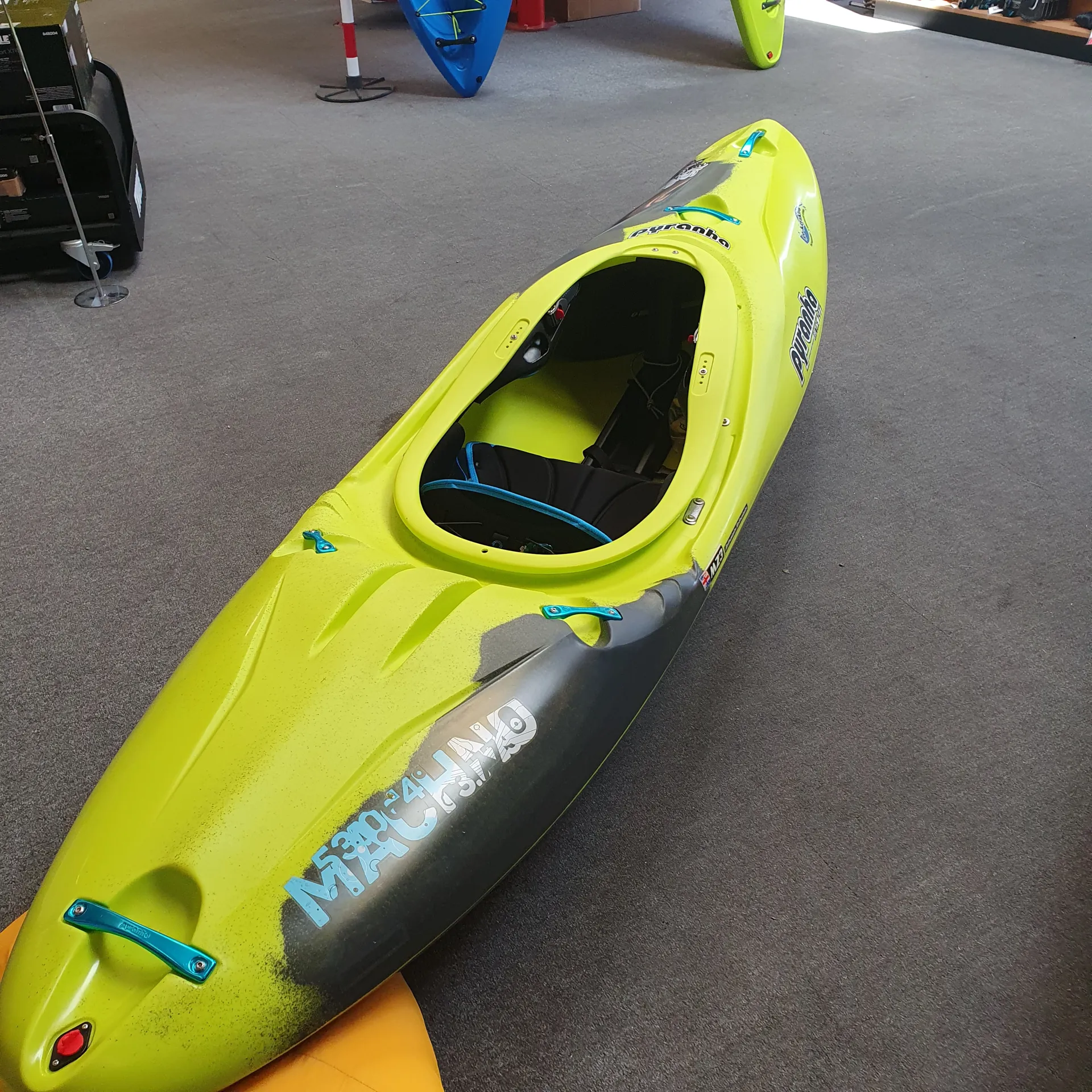 Pyranha Machno Forgiving River Running Kayak Medium Factory 2nd