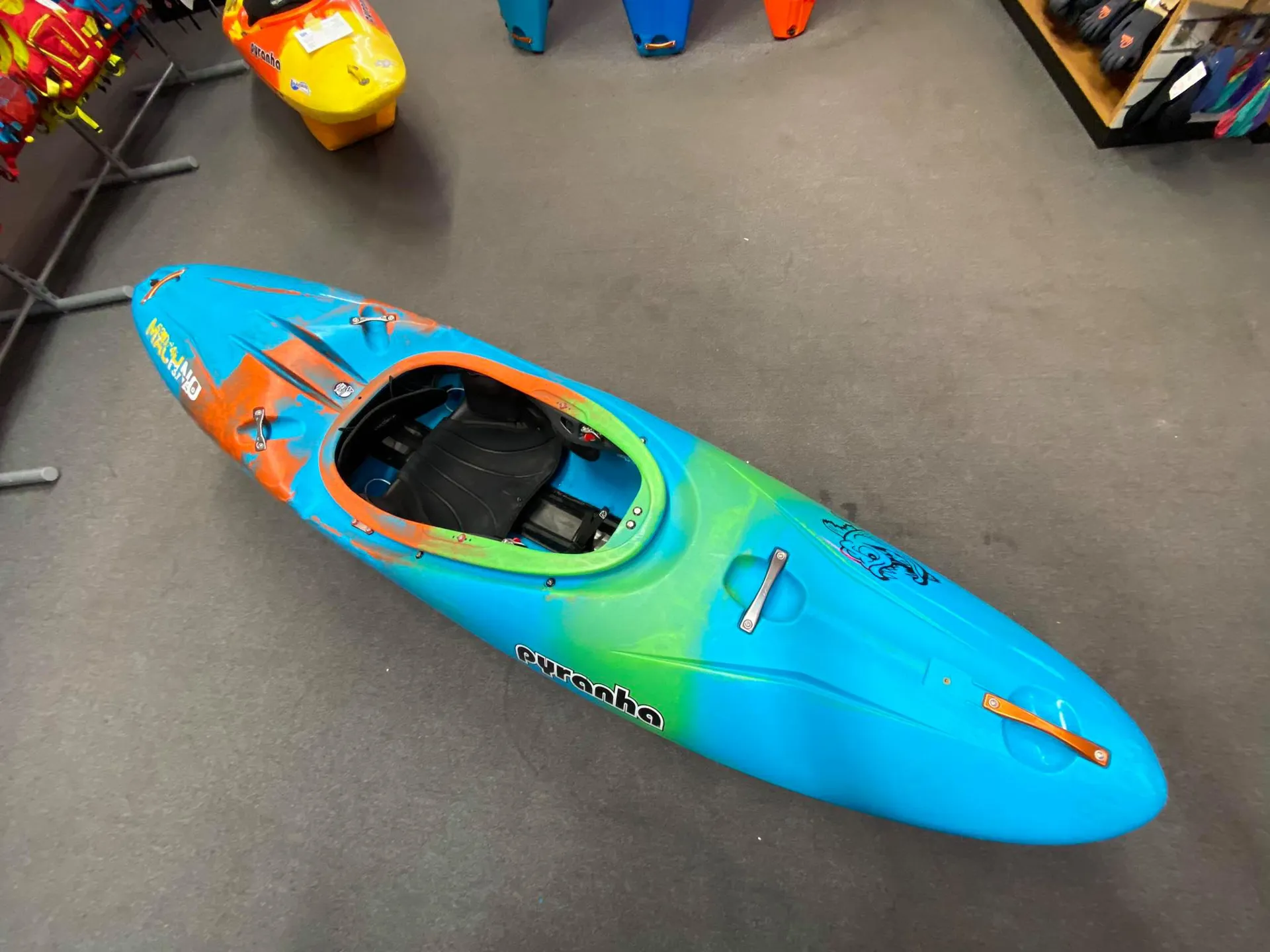 2019 Pyranha Machno Large - Ex Demo
