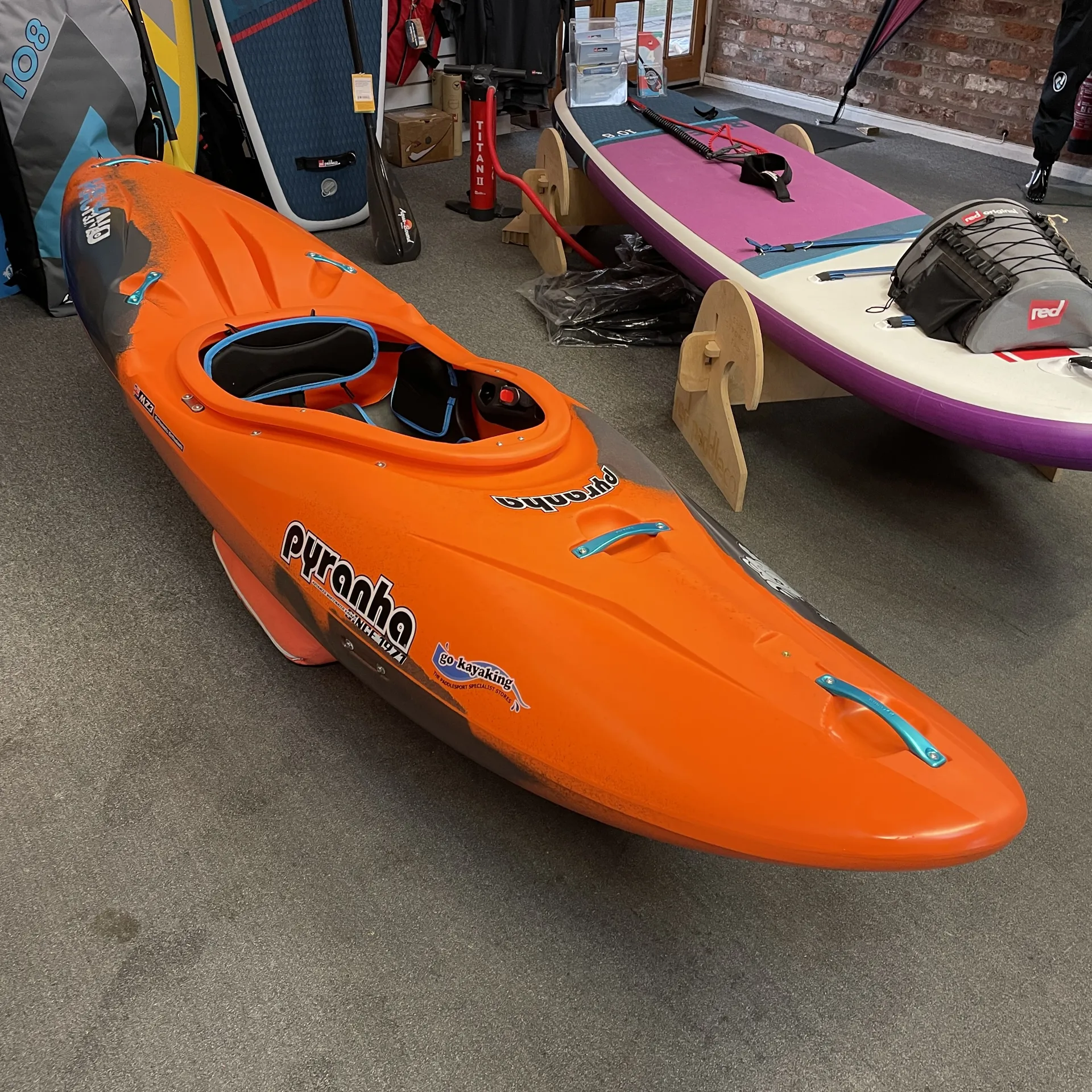 Pyranha Kayaks Machno Large Whitewater Kayak Factory 2nd